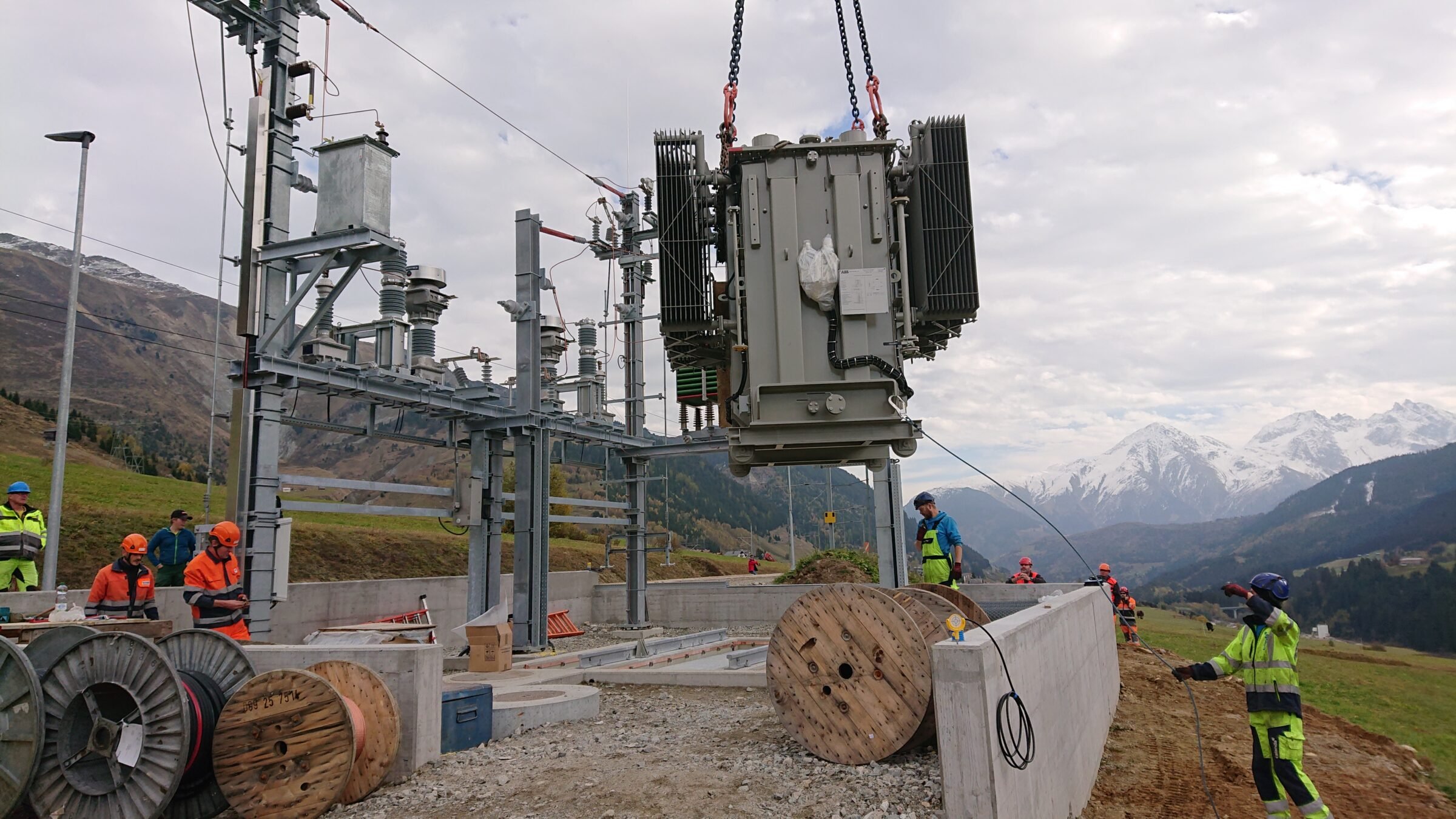 11 kV grid interconnection Surselva MGB - RhB - Enotrac