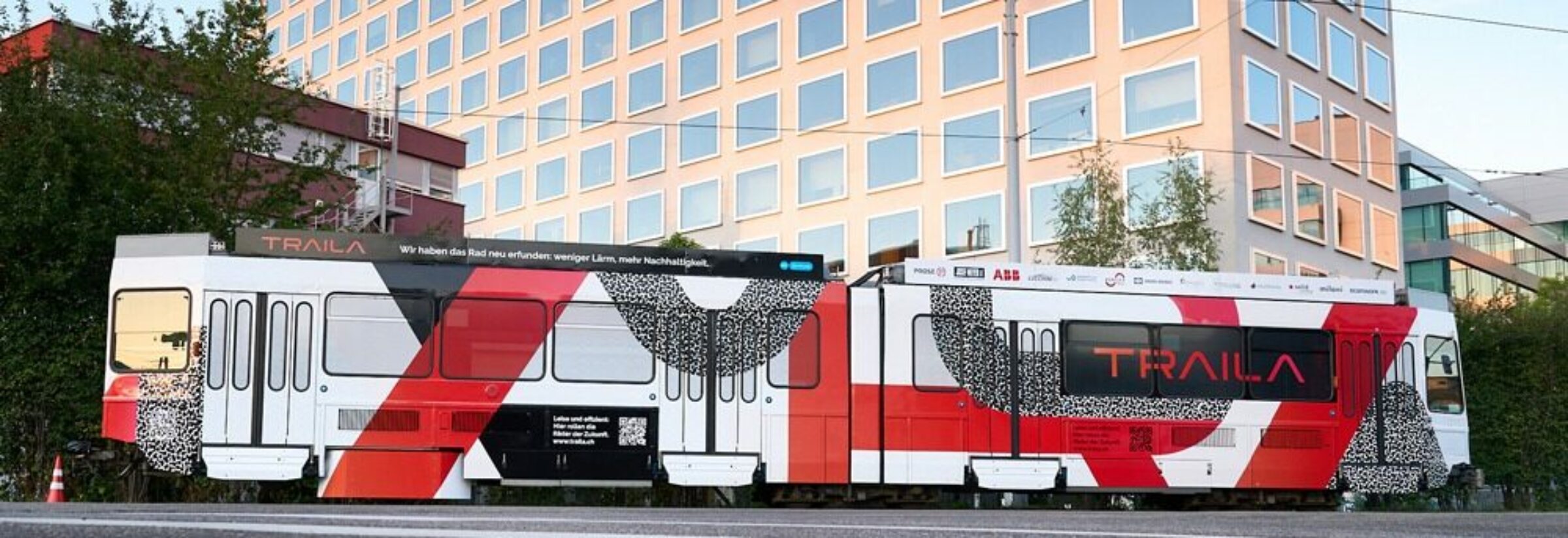 Interface control between tram and the experimental bogie - Enotrac